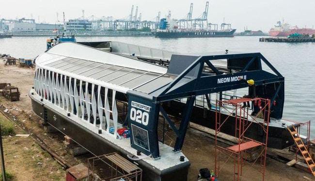 Pemkab Tangerang Operasikan Kapal Neon Moon II dari Coldplay di Tahun ...